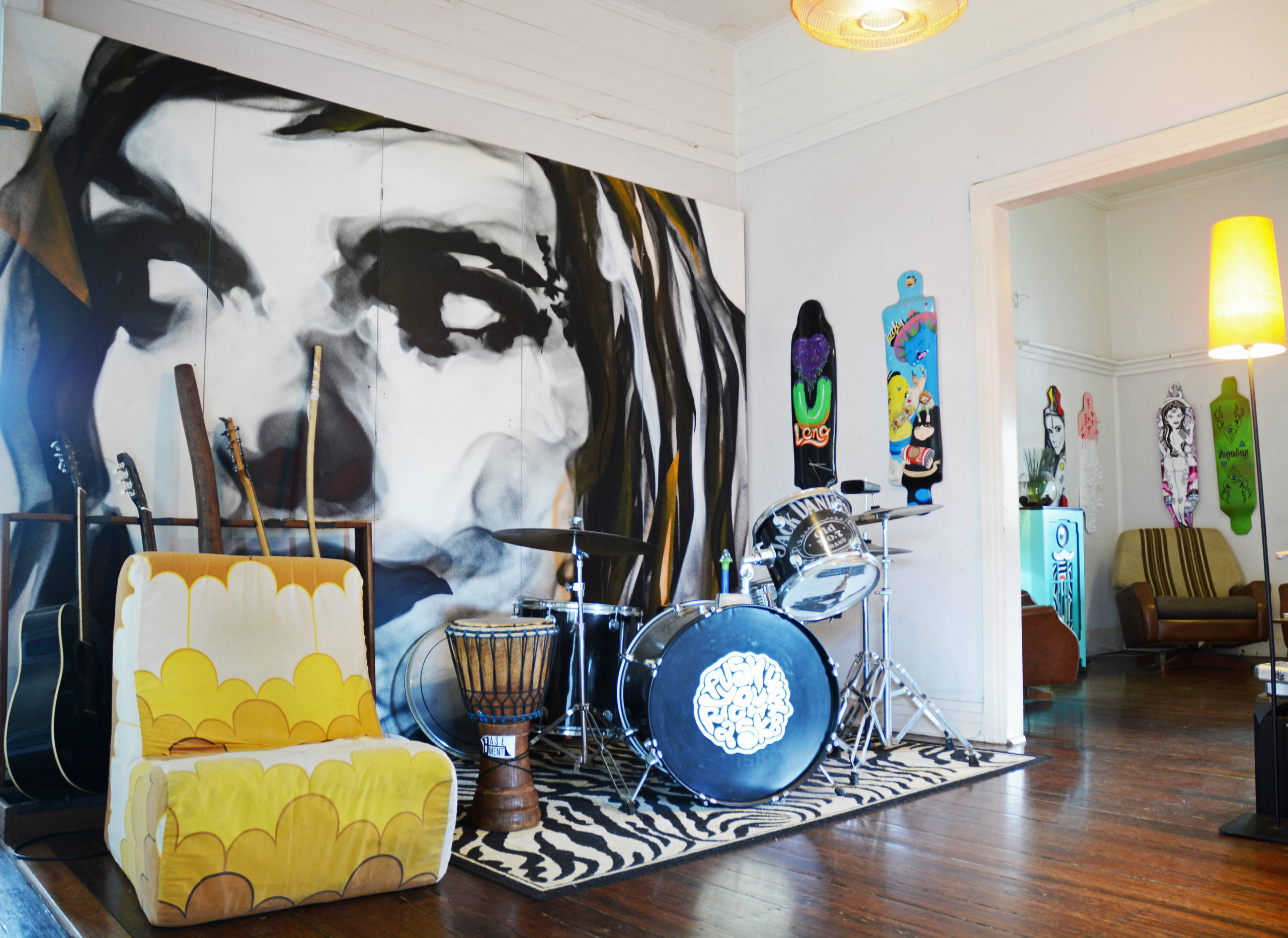 Мир дизайна: 11 творческих мужчин и их личное пространство | Flatica