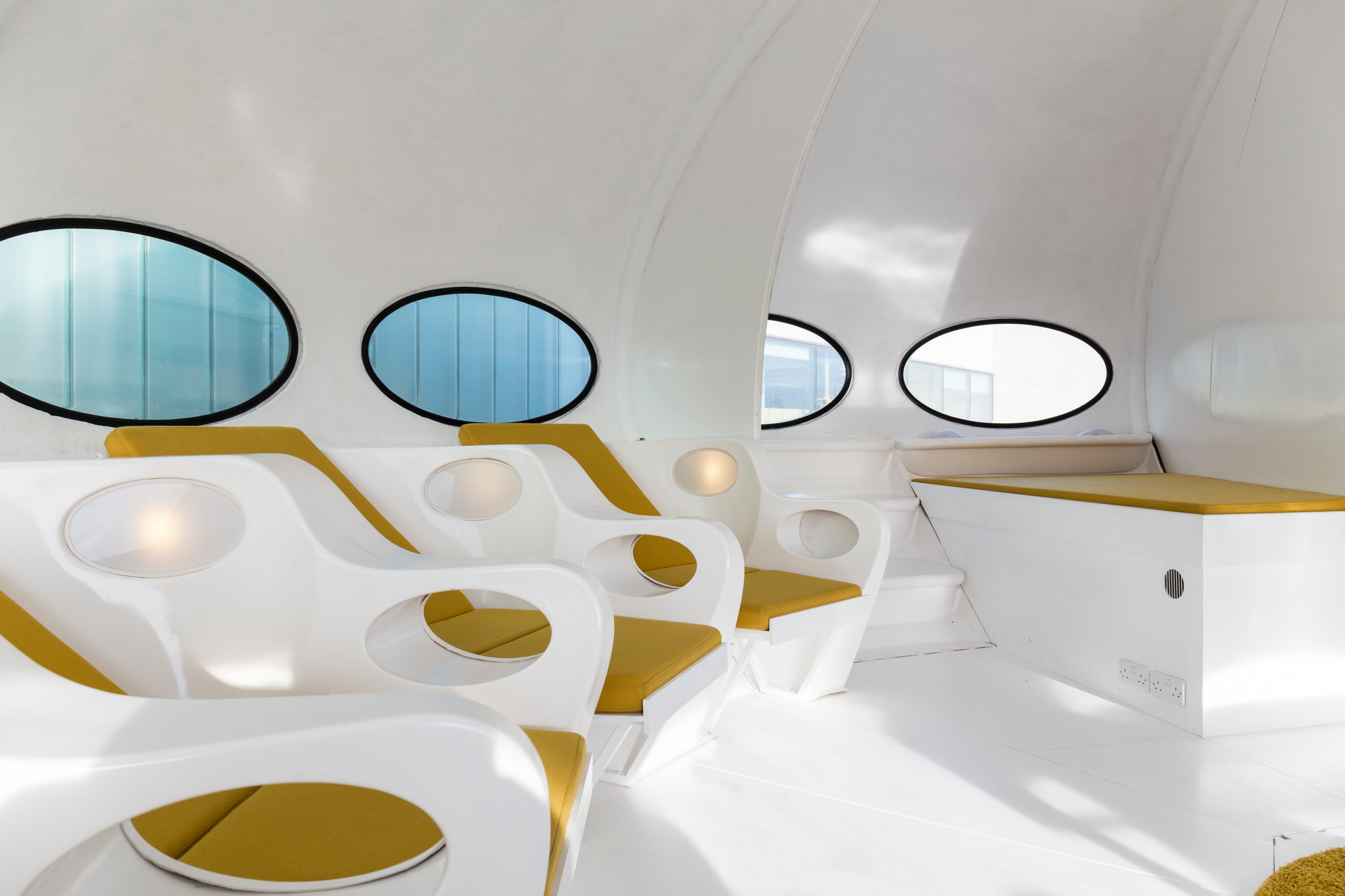 Мир дизайна: Восстановленный космический дом 1960-х | Flatica